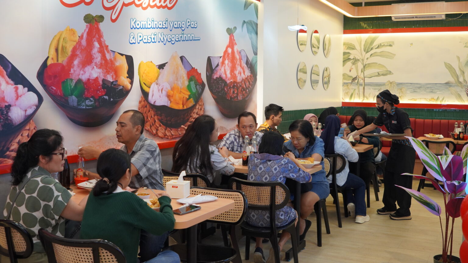 Pempek Farina Resmi Dibuka di Kota Harapan Indah, Pempek Terenak di ...
